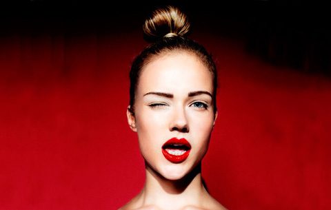 Florrie apresenta versão acústica de "Radioactive" do Imagine Dragons
